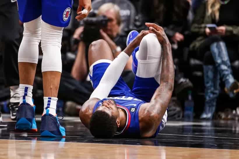 Paul George suffered an apparent knee injury vs the Thunder