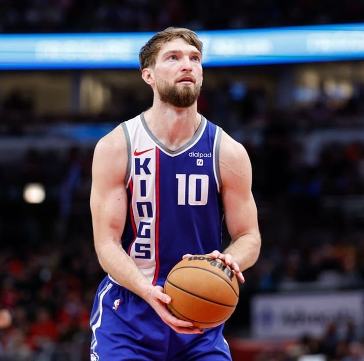 Domantas Sabonis Records 47th Consecutive Double-Double